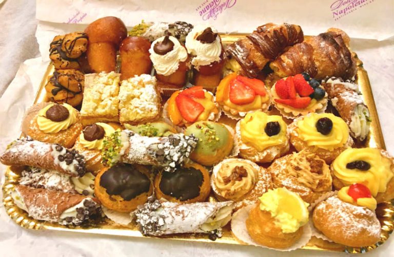 Assortment of Italian cakes and pastries - Italian Provincial Tours